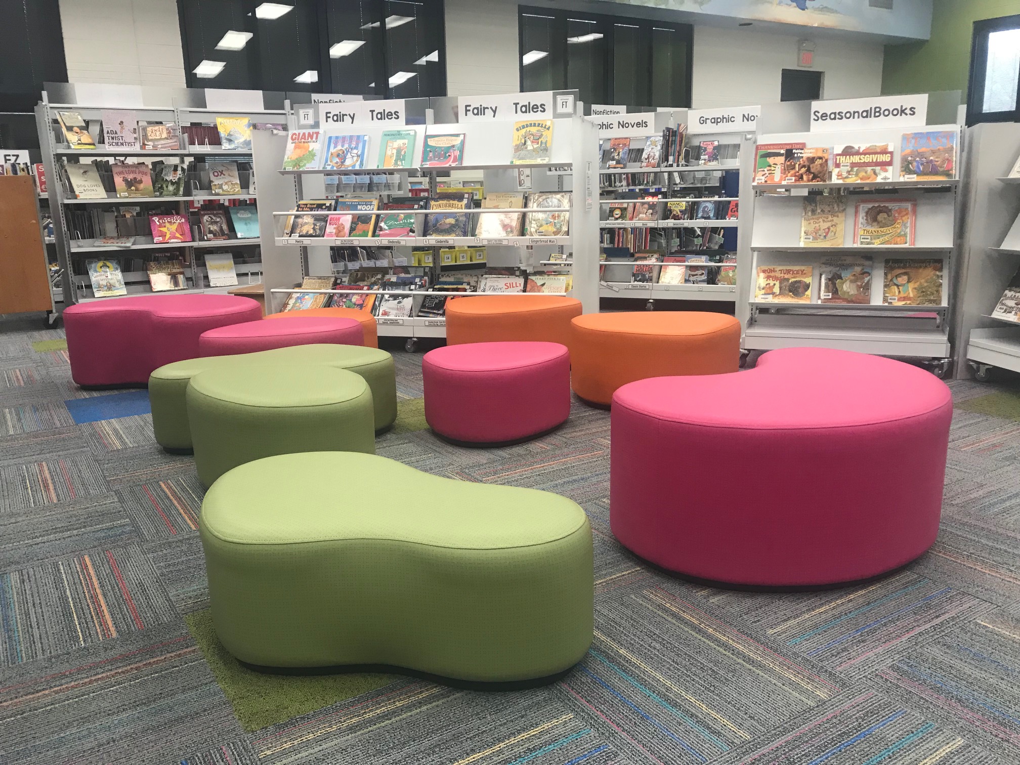 Franklin Elementary School - Library Furniture International