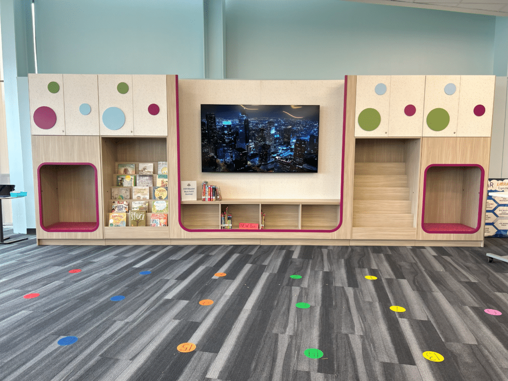 Townline Modular Wall Display - Library Furniture International