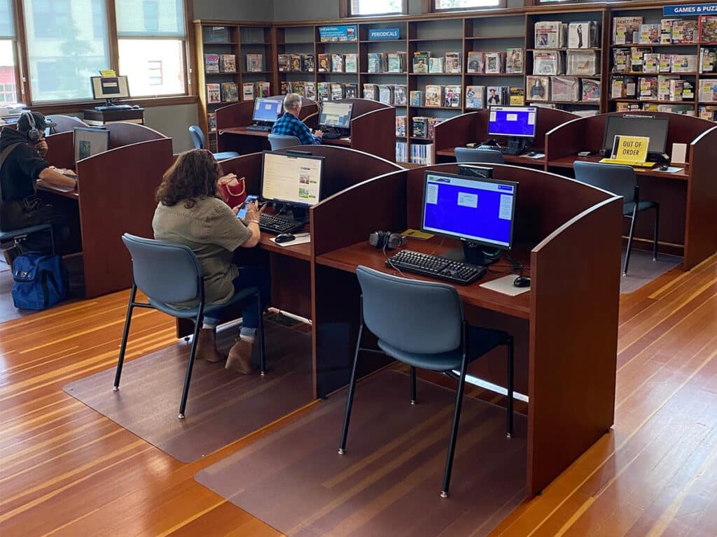 Oregon City Study Carrel - Library Furniture International