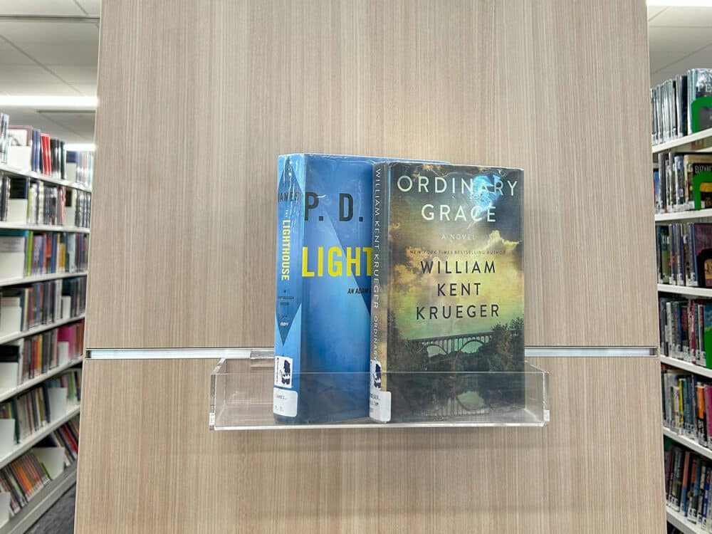 Bloomington Public Library - Library Furniture International